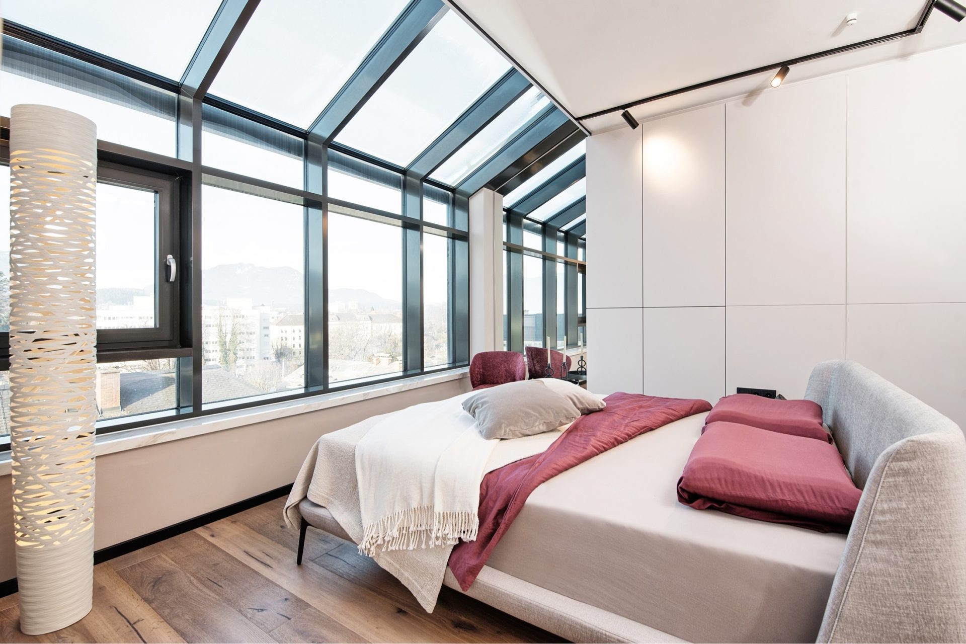 Penthouse KV — Egger Licht