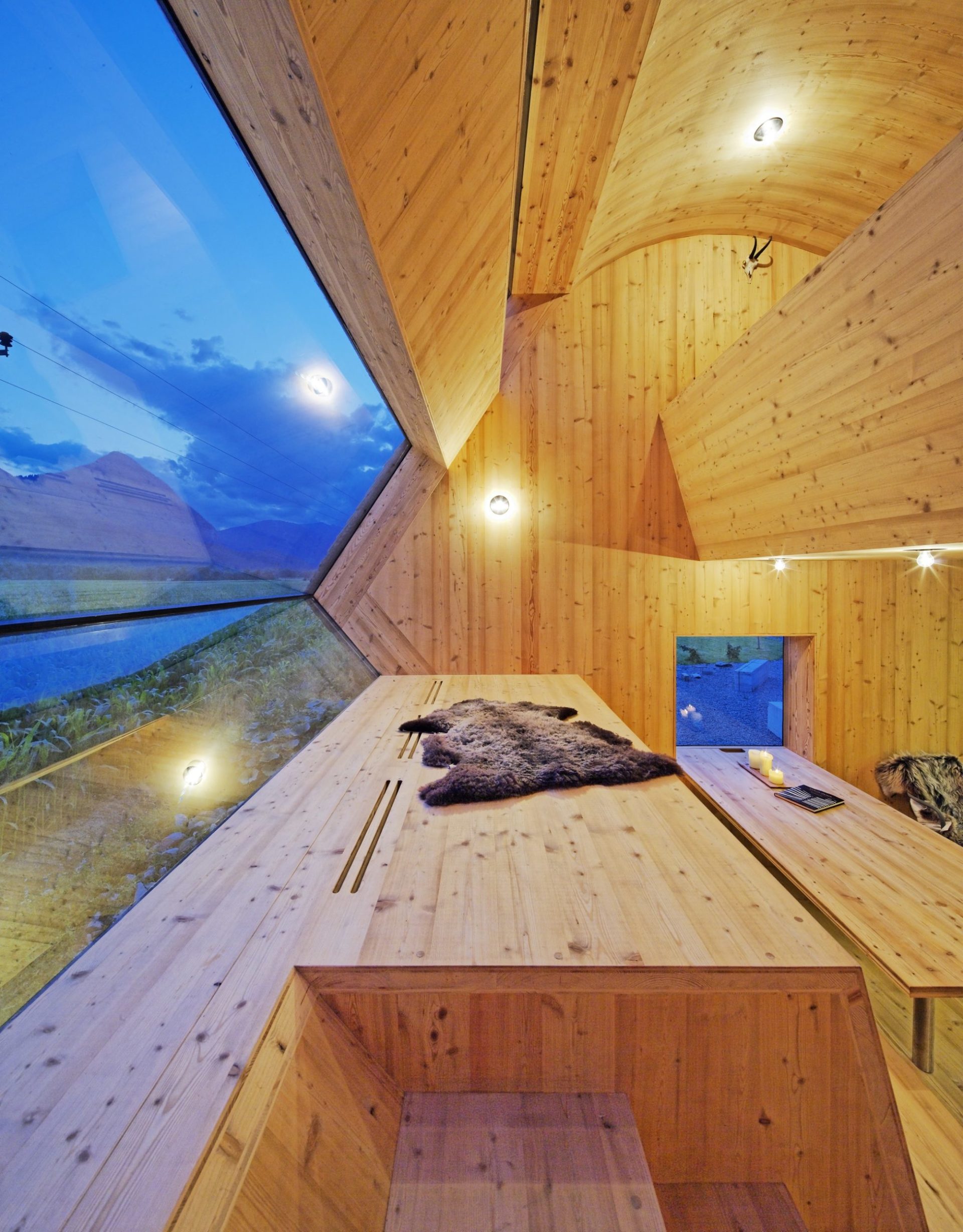 UFogel — Egger Licht